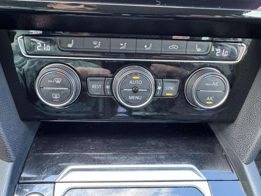 Brūns Volkswagen Passat 2017 Kauņa, ar dzinēja tilpumu 1.40 L un nobraukumu 168 tūkst. km par 6900 €, foto 28 vietnē AUTOMOTO.COM.LV