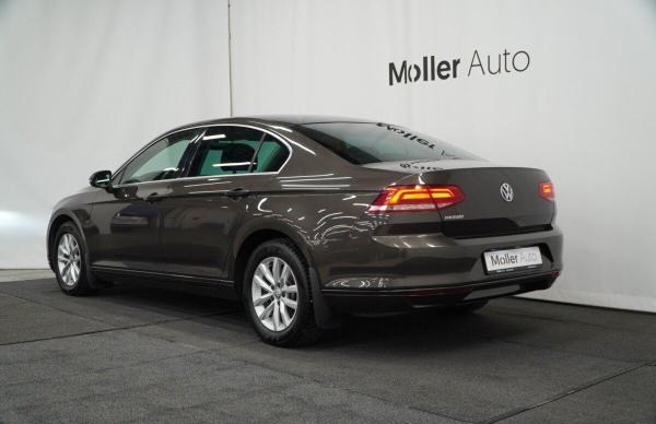 Brūns Volkswagen Passat 2018 Tallina, ar dzinēja tilpumu 1.40 L un nobraukumu 185 tūkst. km par 14000 €, foto 11 vietnē AUTOMOTO.COM.LV
