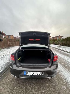 Коричневый Фольксваген Пассат 2018 в Вильнюс, объемом двигателя 1.97 л и пробегом 116 тыс. км за 14000 €, фото 9 на AUTOMOTO.COM.LV