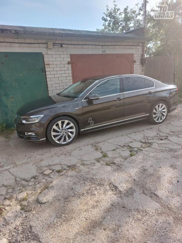 Brown Volkswagen Passat 2018 in Klaipeda, with an engine capacity of 2.00 L and mileage of 72 thousand km for 18700 €, photo 5 on AUTOMOTO.COM.LV
