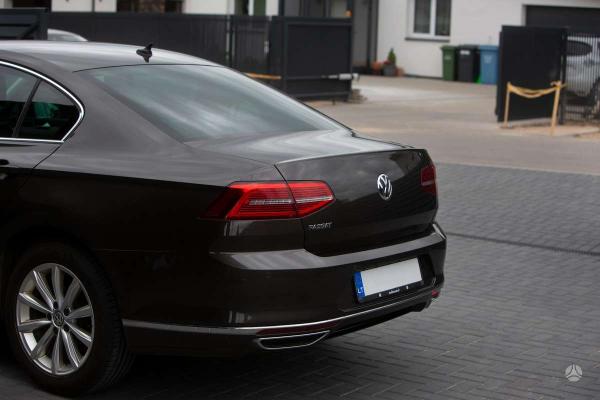 Brūns Volkswagen Passat 2018 Viļņa, ar dzinēja tilpumu 1.97 L un nobraukumu 173 tūkst. km par 15500 €, foto 5 vietnē AUTOMOTO.COM.LV