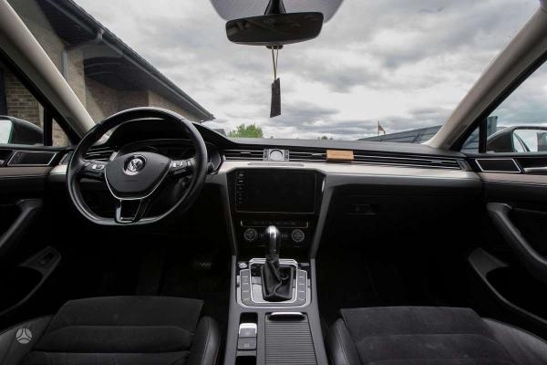 Brūns Volkswagen Passat 2018 Viļņa, ar dzinēja tilpumu 1.97 L un nobraukumu 173 tūkst. km par 15500 €, foto 8 vietnē AUTOMOTO.COM.LV