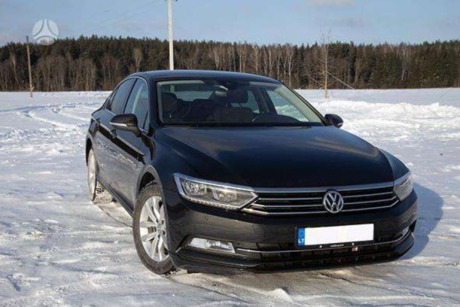 Brown Volkswagen Passat 2019 in Vilnius, with an engine capacity of 1.50 L and mileage of 135 thousand km for 17500 €, photo 1 on AUTOMOTO.COM.LV