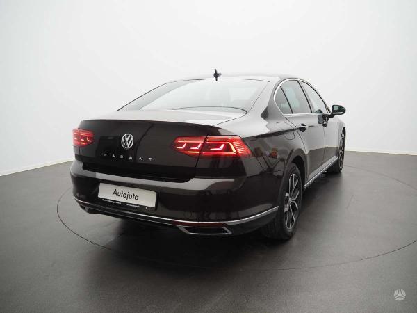 Brūns Volkswagen Passat 2019 Viļņa, ar dzinēja tilpumu 1.98 L un nobraukumu 112 tūkst. km par 19750 €, foto 4 vietnē AUTOMOTO.COM.LV