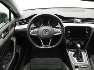 Brown Volkswagen Passat 2019 in Vilnius, with an engine capacity of 1.98 L and mileage of 112 thousand km for 19750 €, photo 20 on AUTOMOTO.COM.LV