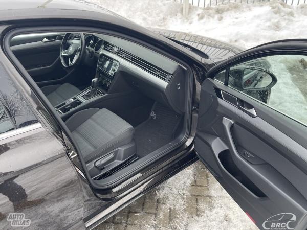 Brūns Volkswagen Passat 2019 Avižieniai, ar dzinēja tilpumu 1.50 L un nobraukumu 121 tūkst. km par 14900 €, foto 3 vietnē AUTOMOTO.COM.LV