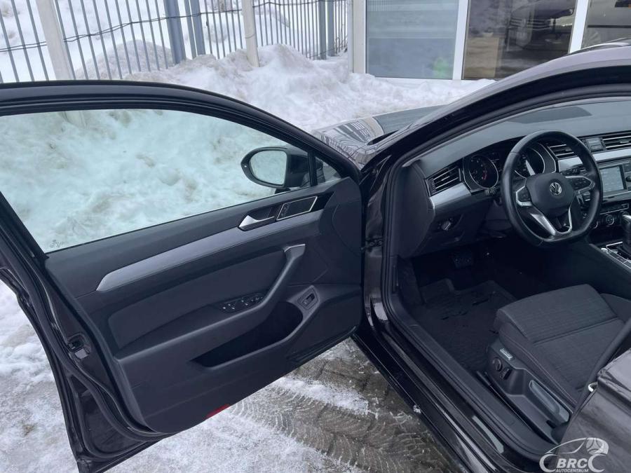 Brūns Volkswagen Passat 2019 Klaipėda, ar dzinēja tilpumu 1.50 L un nobraukumu 121 tūkst. km par 14900 €, foto 15 vietnē AUTOMOTO.COM.LV