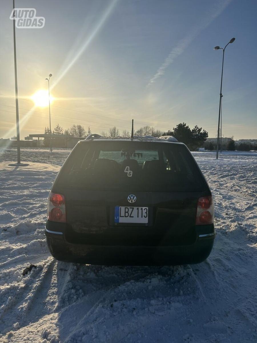 Brown Volkswagen Passat 2005 in Utena, with an engine capacity of 1.90 L and mileage of 400 thousand km for 1500 €, photo 5 on AUTOMOTO.COM.LV