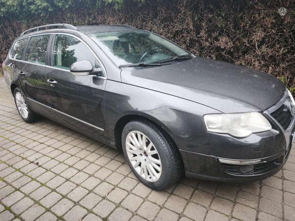 Volkswagen Passat 2005 in Panevezys on AUTOMOTO.COM.LV Brown Volkswagen Passat 2005 in Panevezys, with an engine capacity of 1.97 L and mileage of 440 thousand km for 1350 €, photo 1 on AUTOMOTO.COM.LV