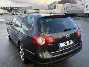Brūns Volkswagen Passat 2006 Klaipėda, ar dzinēja tilpumu 2.00 L un nobraukumu 290 tūkst. km par 1500 €, foto 3 vietnē AUTOMOTO.COM.LV