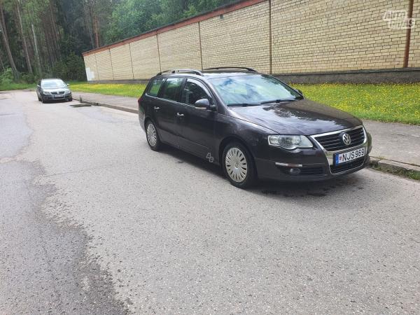 Brown Volkswagen Passat 2006 in Visaginas, with an engine capacity of 2.00 L and mileage of 365 thousand km for 770 €, photo 4 on AUTOMOTO.COM.LV