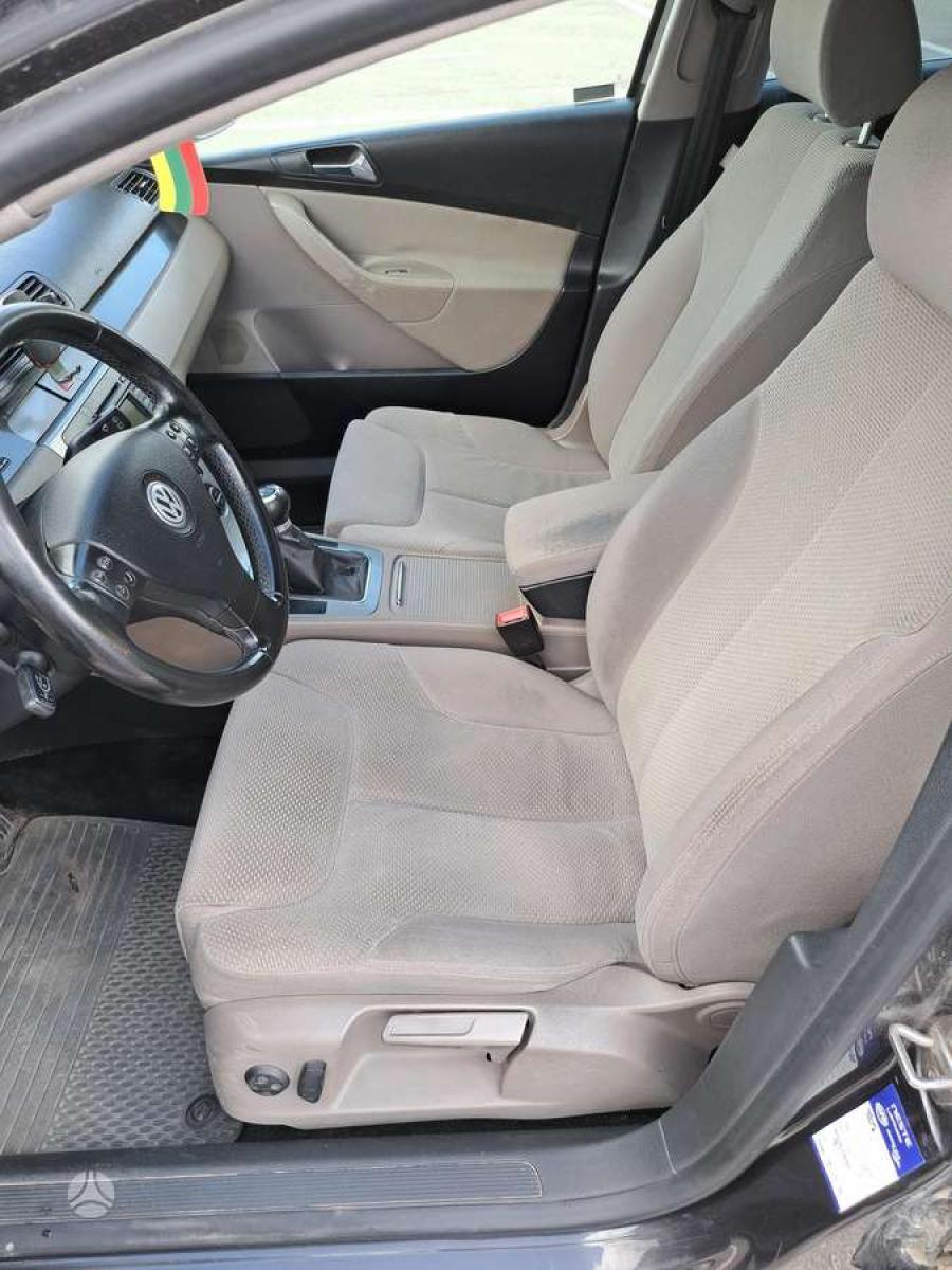 Brūns Volkswagen Passat 2006 Šauļi, ar dzinēja tilpumu 1.90 L un nobraukumu 402 tūkst. km par 1050 €, foto 11 vietnē AUTOMOTO.COM.LV