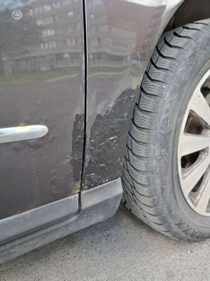 Brūns Volkswagen Passat 2006 Šauļi, ar dzinēja tilpumu 1.90 L un nobraukumu 402 tūkst. km par 1050 €, foto 22 vietnē AUTOMOTO.COM.LV