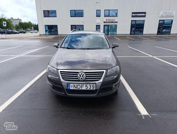 Brown Volkswagen Passat 2006 in Kaunas, with an engine capacity of 2.00 L and mileage of 320 thousand km for 1550 €, photo 2 on AUTOMOTO.COM.LV