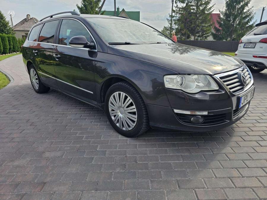 Brown Volkswagen Passat 2006 in Telschi, with an engine capacity of 1.97 L and mileage of 295 thousand km for 2200 €, photo 3 on AUTOMOTO.COM.LV