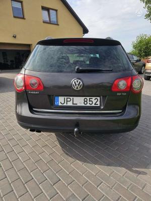Brown Volkswagen Passat 2006 in Telschi, with an engine capacity of 1.97 L and mileage of 295 thousand km for 2200 €, photo 6 on AUTOMOTO.COM.LV