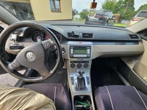 Brown Volkswagen Passat 2006 in Telschi, with an engine capacity of 1.97 L and mileage of 295 thousand km for 2200 €, photo 13 on AUTOMOTO.COM.LV
