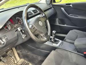 Brown Volkswagen Passat 2006 in Vilnius, with an engine capacity of 1.98 L and mileage of 281 thousand km for 850 €, photo 7 on AUTOMOTO.COM.LV