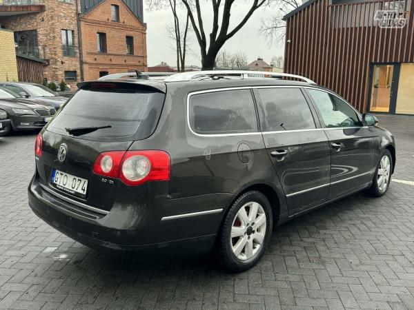 Brūns Volkswagen Passat 2007 Panevēža, ar dzinēja tilpumu 2.00 L un nobraukumu 300 tūkst. km par 1250 €, foto 8 vietnē AUTOMOTO.COM.LV