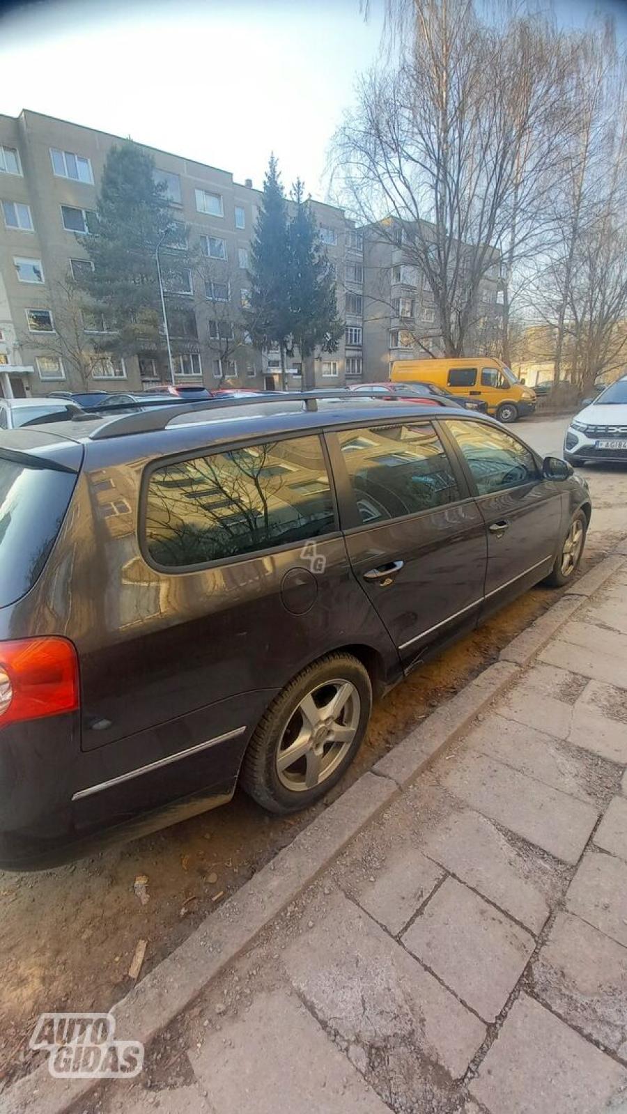 Brūns Volkswagen Passat 2007 Viļņa, ar dzinēja tilpumu 2.00 L un nobraukumu 400 tūkst. km par 2000 €, foto 5 vietnē AUTOMOTO.COM.LV