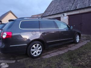 Brown Volkswagen Passat 2007 in Kretinga, with an engine capacity of 2.00 L and mileage of 370 thousand km for 2380 €, photo 9 on AUTOMOTO.COM.LV