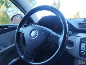 Brown Volkswagen Passat 2007 in Kretinga, with an engine capacity of 2.00 L and mileage of 370 thousand km for 2380 €, photo 18 on AUTOMOTO.COM.LV