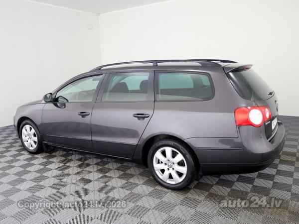 Brūns Volkswagen Passat 2007 Tallina, ar dzinēja tilpumu 1.90 L un nobraukumu 289 tūkst. km par 1199 €, foto 4 vietnē AUTOMOTO.COM.LV