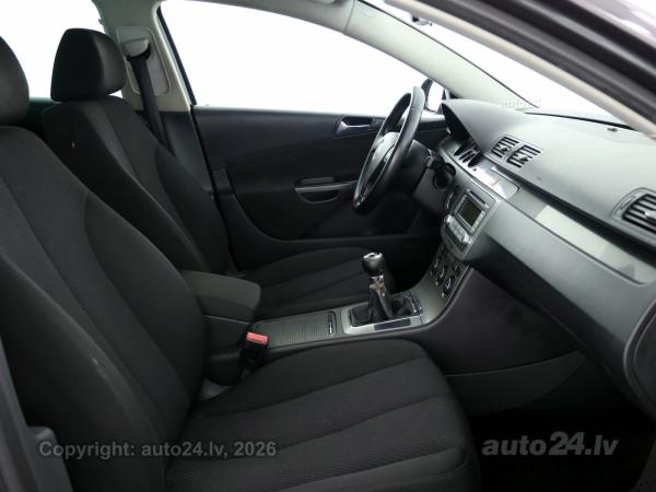 Brūns Volkswagen Passat 2007 Tallina, ar dzinēja tilpumu 1.90 L un nobraukumu 289 tūkst. km par 1199 €, foto 6 vietnē AUTOMOTO.COM.LV