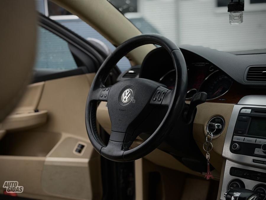 Brown Volkswagen Passat 2007 in Siauliai, with an engine capacity of 2.00 L and mileage of 364 thousand km for 1499 €, photo 16 on AUTOMOTO.COM.LV