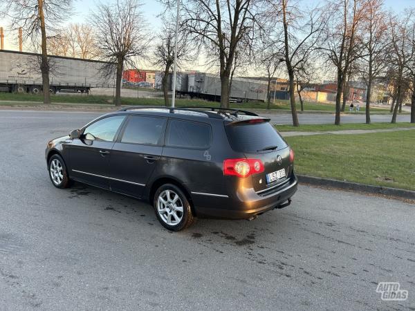 Brown Volkswagen Passat 2007 in Siauliai, with an engine capacity of 2.00 L and mileage of 395 thousand km for 1700 €, photo 3 on AUTOMOTO.COM.LV