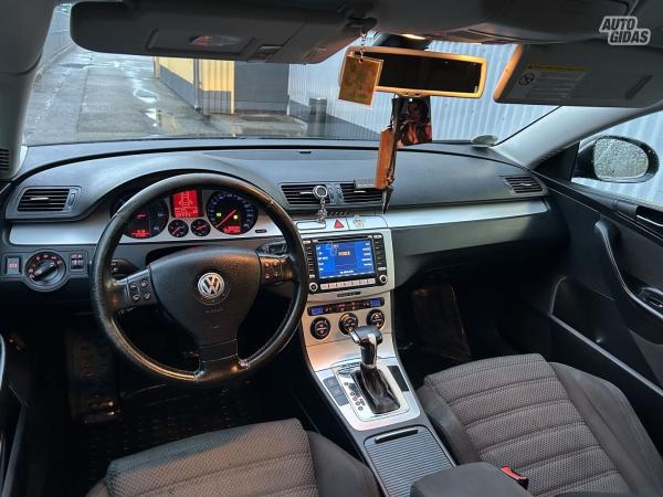 Brown Volkswagen Passat 2007 in Siauliai, with an engine capacity of 2.00 L and mileage of 395 thousand km for 1700 €, photo 7 on AUTOMOTO.COM.LV