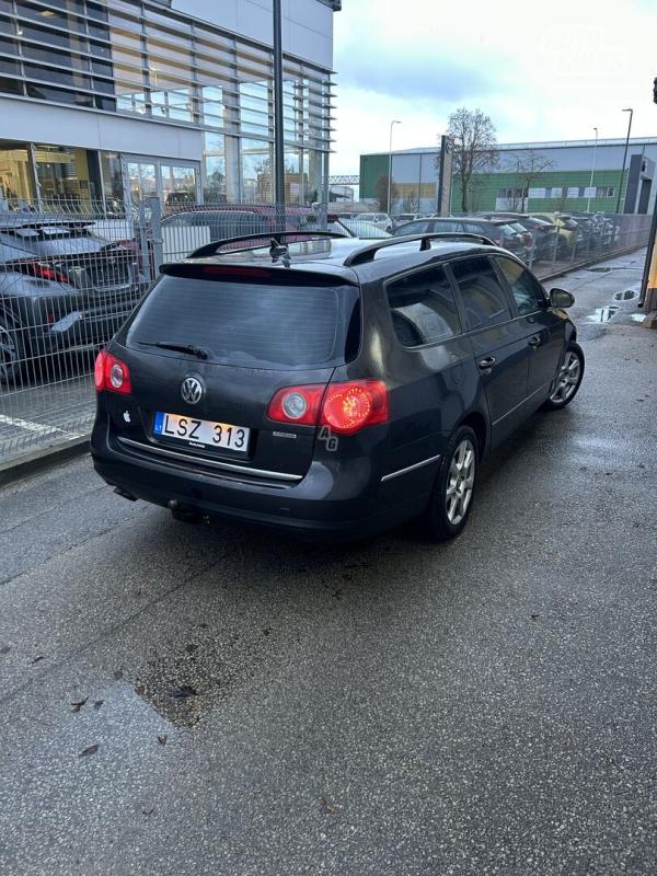 Brown Volkswagen Passat 2007 in Siauliai, with an engine capacity of 2.00 L and mileage of 395 thousand km for 1700 €, photo 9 on AUTOMOTO.COM.LV