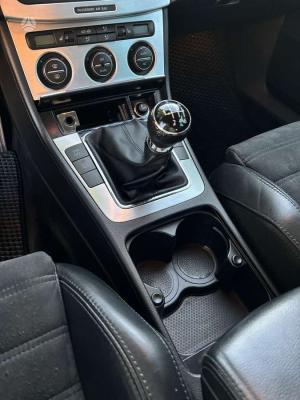 Brūns Volkswagen Passat 2007 Kauņa, ar dzinēja tilpumu 1.97 L un nobraukumu 365 tūkst. km par 1800 €, foto 14 vietnē AUTOMOTO.COM.LV