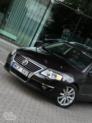 Brown Volkswagen Passat 2007 in Kaunas, with an engine capacity of 2.00 L and mileage of 297 thousand km for 2350 €, photo 13 on AUTOMOTO.COM.LV