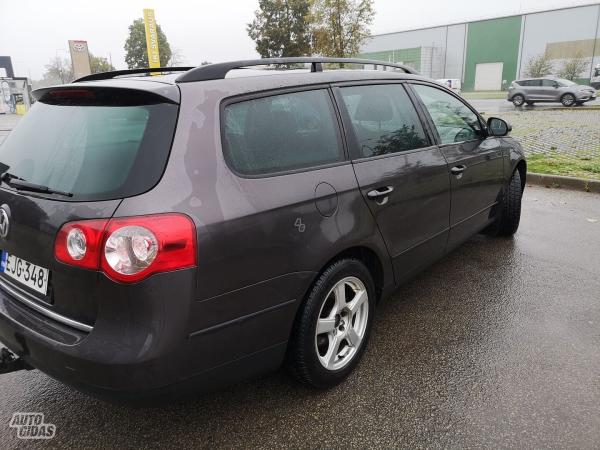 Volkswagen Passat 2007 Šauļi vietnē Brūns Volkswagen Passat 2007 Šauļi, ar dzinēja tilpumu 1.90 L un nobraukumu 391 tūkst. km par 2000 €, foto 5 vietnē AUTOMOTO.COM.LV