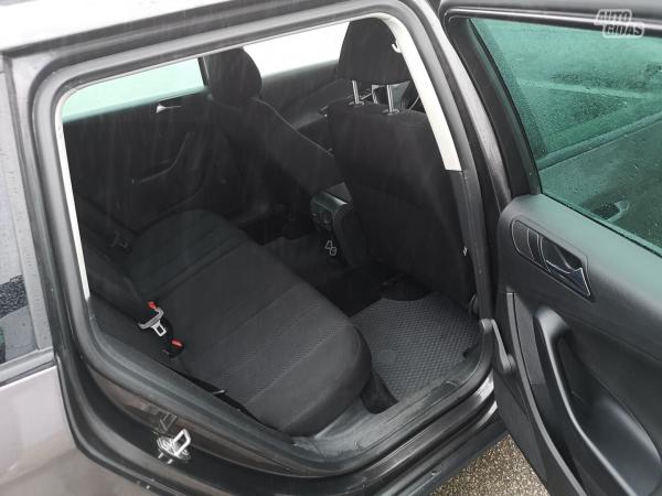 Volkswagen Passat 2007 Šauļi vietnē Brūns Volkswagen Passat 2007 Šauļi, ar dzinēja tilpumu 1.90 L un nobraukumu 391 tūkst. km par 2000 €, foto 11 vietnē AUTOMOTO.COM.LV