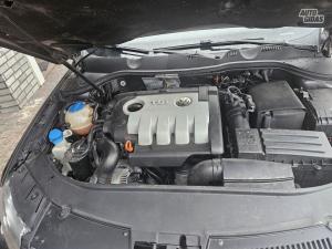 Brown Volkswagen Passat 2008 in Kaunas, with an engine capacity of 2.00 L and mileage of 257 thousand km for 2400 €, photo 12 on AUTOMOTO.COM.LV