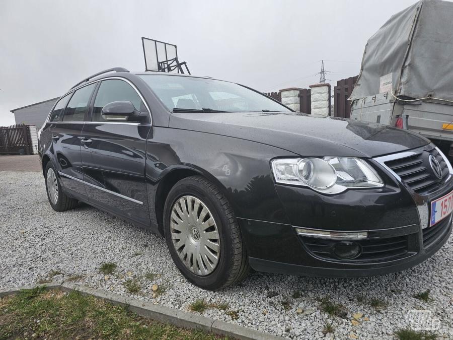 Brown Volkswagen Passat 2008 in Kaunas, with an engine capacity of 2.00 L and mileage of 257 thousand km for 2400 €, photo 21 on AUTOMOTO.COM.LV