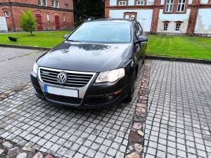 Brown Volkswagen Passat 2008 in Silute, with an engine capacity of 1.90 L and mileage of 369 thousand km for 1890 €, photo 3 on AUTOMOTO.COM.LV