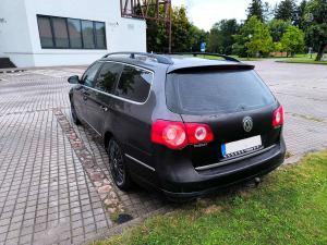 Brown Volkswagen Passat 2008 in Silute, with an engine capacity of 1.90 L and mileage of 369 thousand km for 1890 €, photo 4 on AUTOMOTO.COM.LV