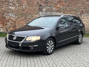 Brown Volkswagen Passat 2009 in Kedainiai, with an engine capacity of 1.97 L and mileage of 291 thousand km for 3399 €, photo 2 on AUTOMOTO.COM.LV