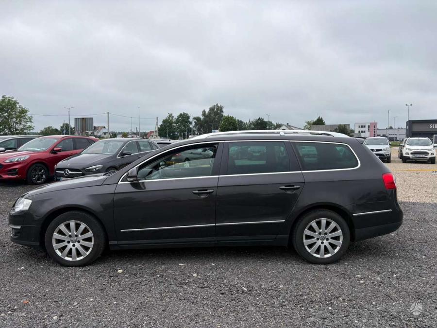 Brown Volkswagen Passat 2009 in Taurage, with an engine capacity of 1.60 L and mileage of 314 thousand km for 3250 €, photo 4 on AUTOMOTO.COM.LV