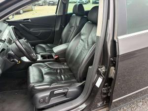 Brown Volkswagen Passat 2009 in Taurage, with an engine capacity of 1.60 L and mileage of 314 thousand km for 3250 €, photo 15 on AUTOMOTO.COM.LV