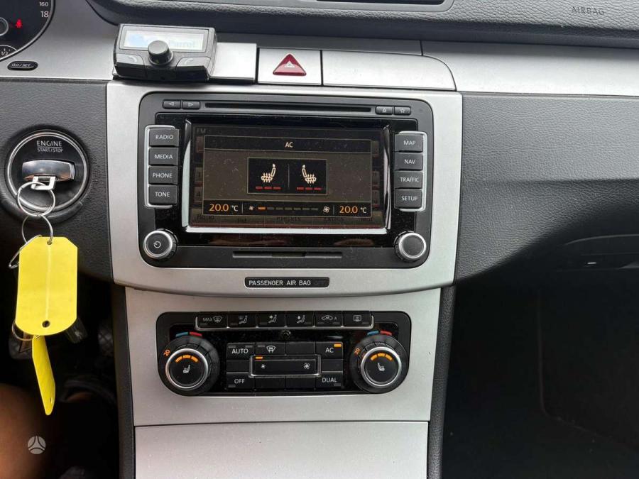 Brown Volkswagen Passat 2009 in Taurage, with an engine capacity of 1.60 L and mileage of 314 thousand km for 3250 €, photo 16 on AUTOMOTO.COM.LV
