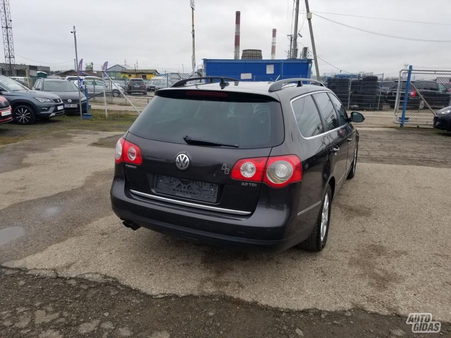 Brown Volkswagen Passat 2010 in Kaunas, with an engine capacity of 2.00 L and mileage of 368 thousand km for 2950 €, photo 6 on AUTOMOTO.COM.LV