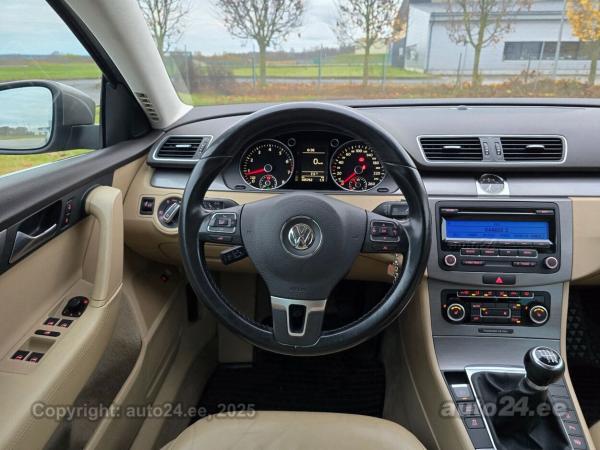 Brown Volkswagen Passat 2011 in Tallinn, with an engine capacity of 1.40 L and mileage of 300 thousand km for 5100 €, photo 11 on AUTOMOTO.COM.LV