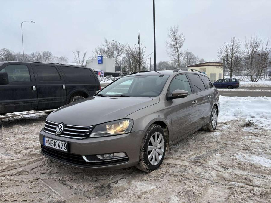 Brūns Volkswagen Passat 2011 Viļņa, ar dzinēja tilpumu 1.39 L un nobraukumu 243 tūkst. km par 4100 €, foto 1 vietnē AUTOMOTO.COM.LV