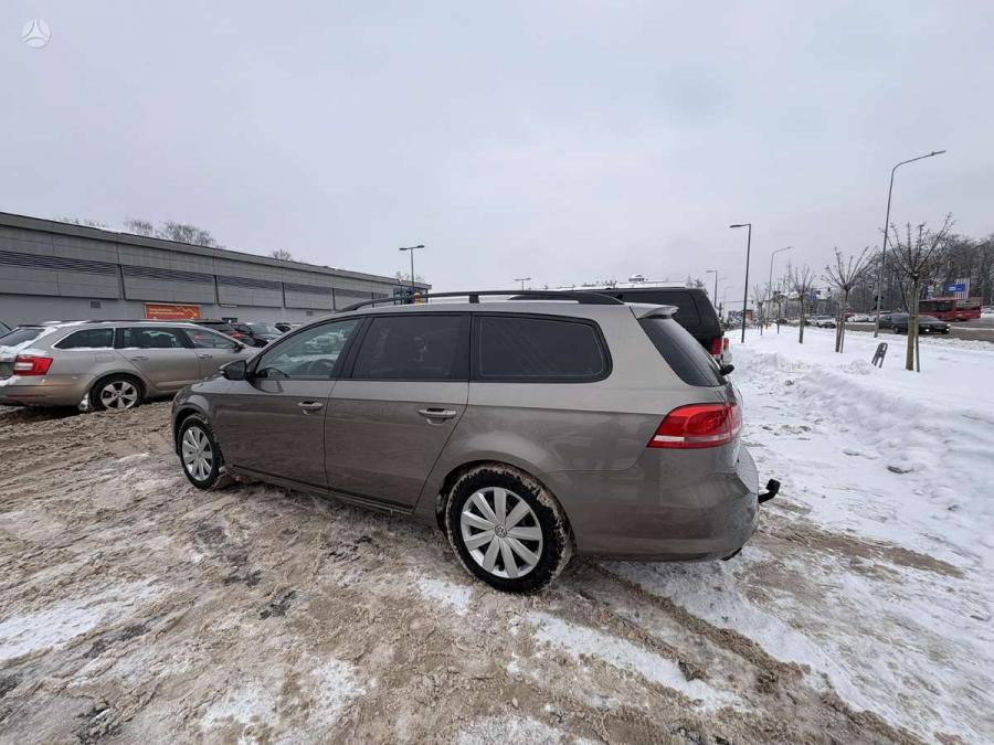 Brūns Volkswagen Passat 2011 Viļņa, ar dzinēja tilpumu 1.39 L un nobraukumu 243 tūkst. km par 4100 €, foto 6 vietnē AUTOMOTO.COM.LV