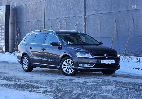 Brown Volkswagen Passat 2011 in Vilnius, with an engine capacity of 2.00 L and mileage of 300 thousand km for 4750 €, photo 1 on AUTOMOTO.COM.LV