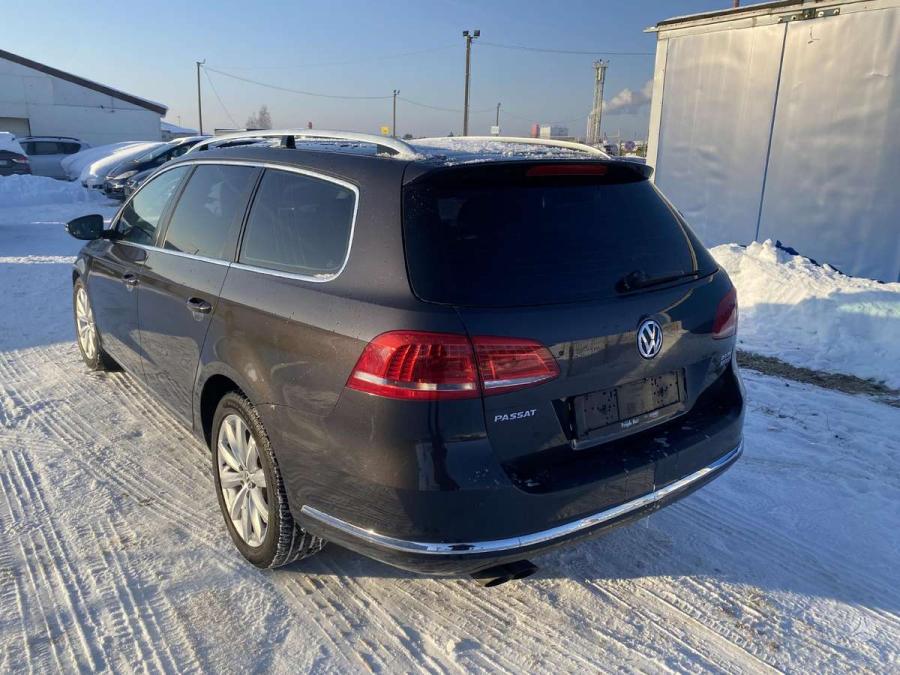 Brūns Volkswagen Passat 2011 Viļņa, ar dzinēja tilpumu 1.97 L un nobraukumu 264 tūkst. km par 5950 €, foto 6 vietnē AUTOMOTO.COM.LV